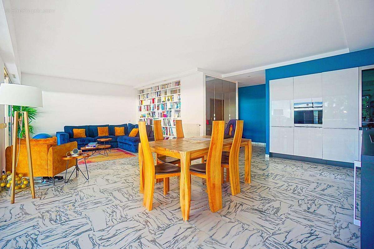 Vente Appartement 104 m² Le Cannet