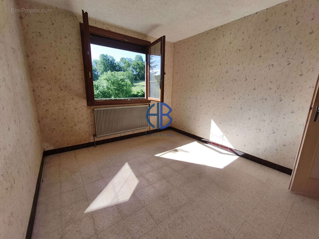 Vente Maison 88 m² Vezeronce-Curtin