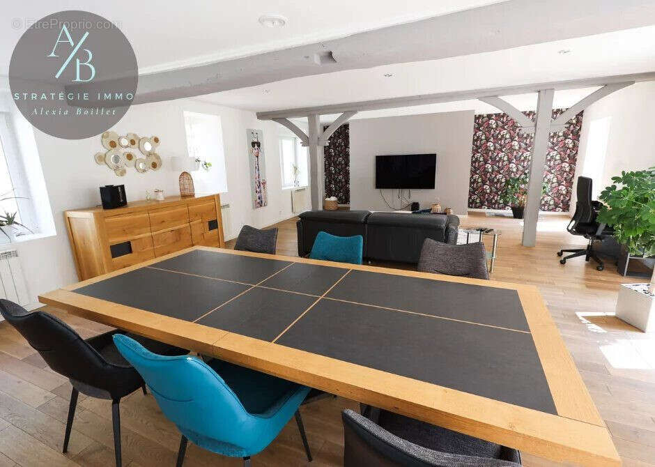 Vente Maison 240 m² Magny-En-Vexin - EtreProprio