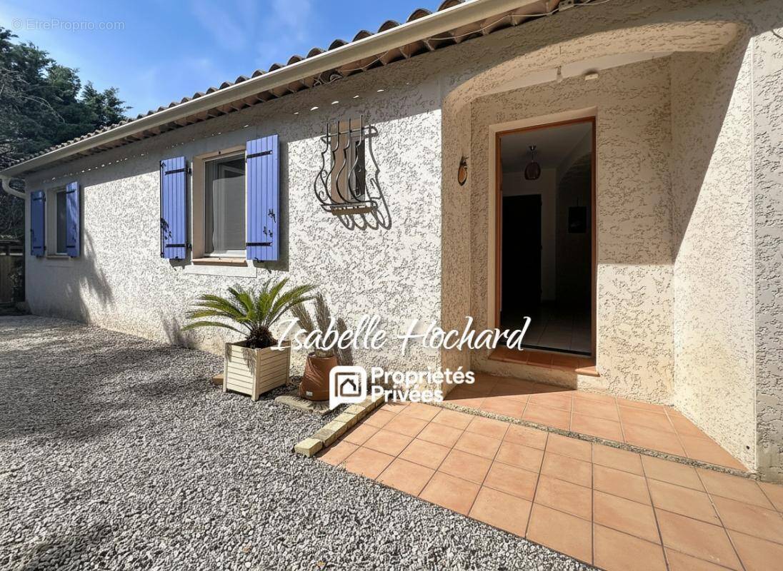 Vente Maison 121 m² Sainte-Anastasie-Sur-Issole