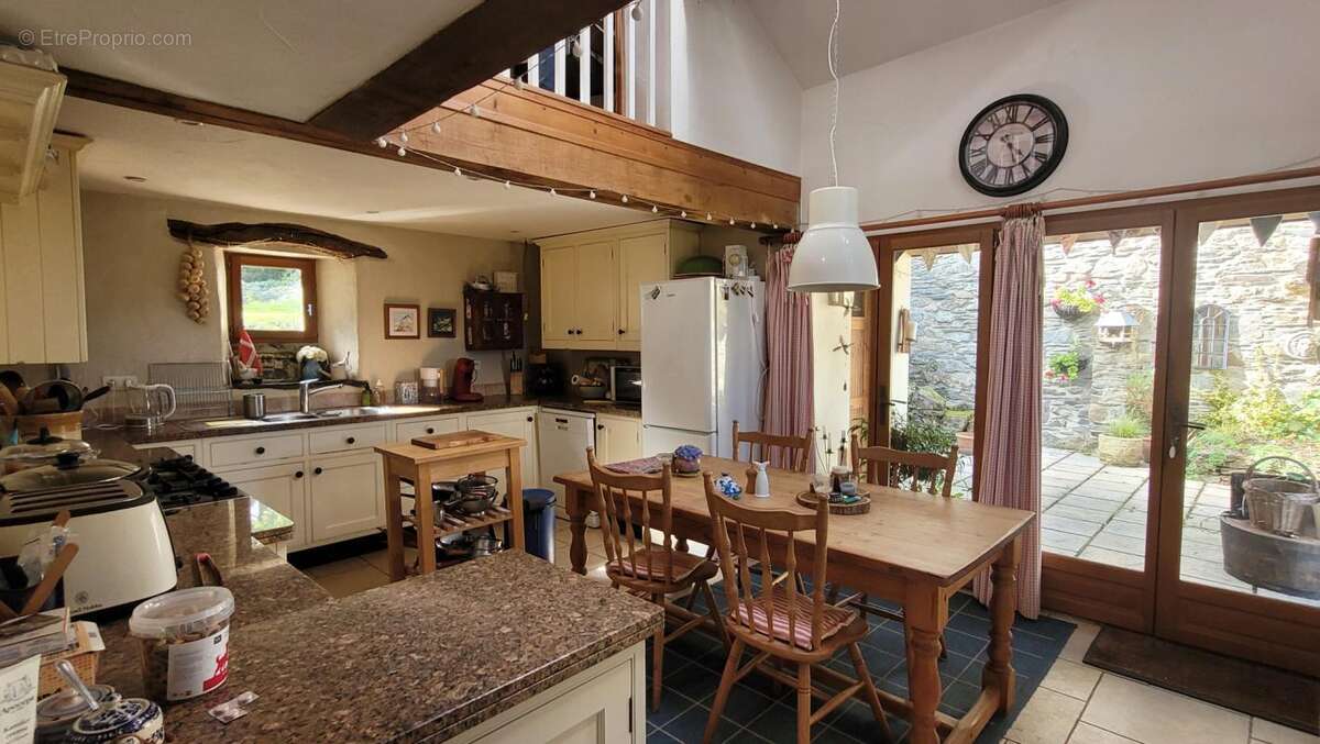 Vente Maison 164 m² Saint-Mayeux