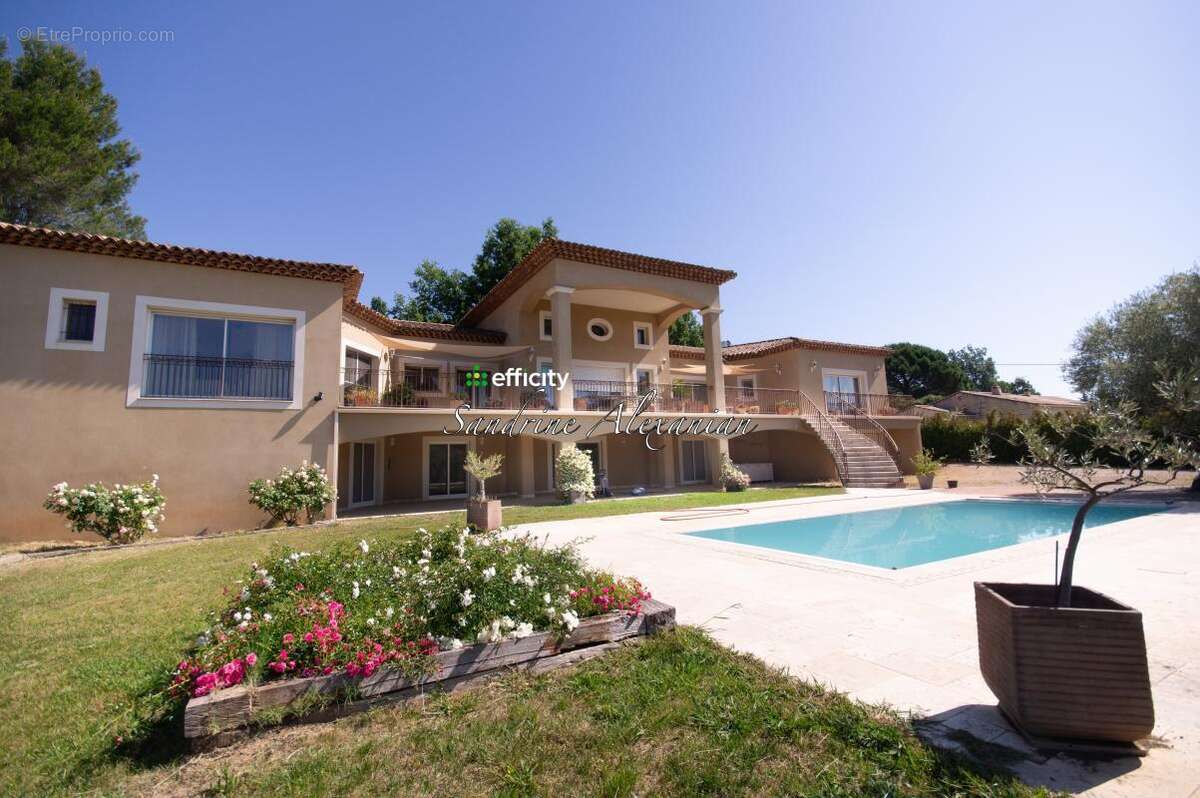 Vente Maison 350 m² Le Val