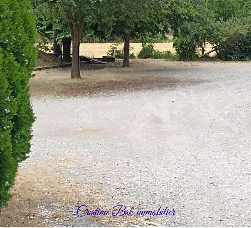 Vente Commerce 260 m² Oraison - EtreProprio