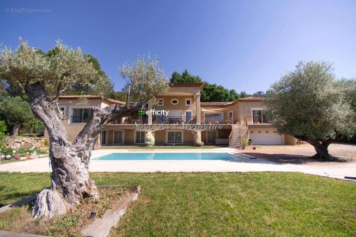 Vente Maison 350 m² Le Val