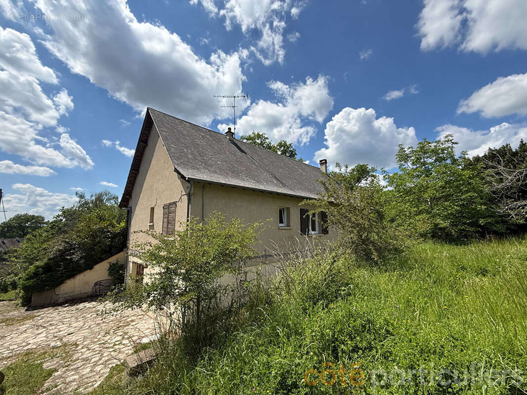 Vente Maison 187 m² Saint-Amand-Montrond