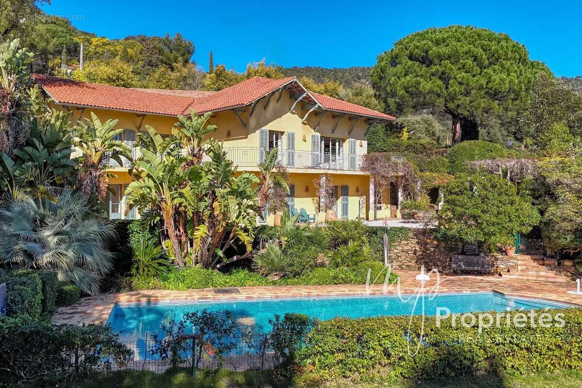 Vente Maison 300 m² Rayol-Canadel-Sur-Mer