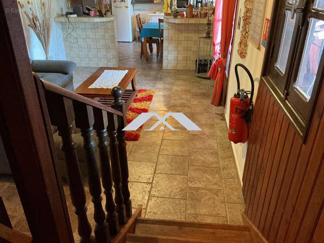 Vente Maison 113 m² Saint-Leu - EtreProprio