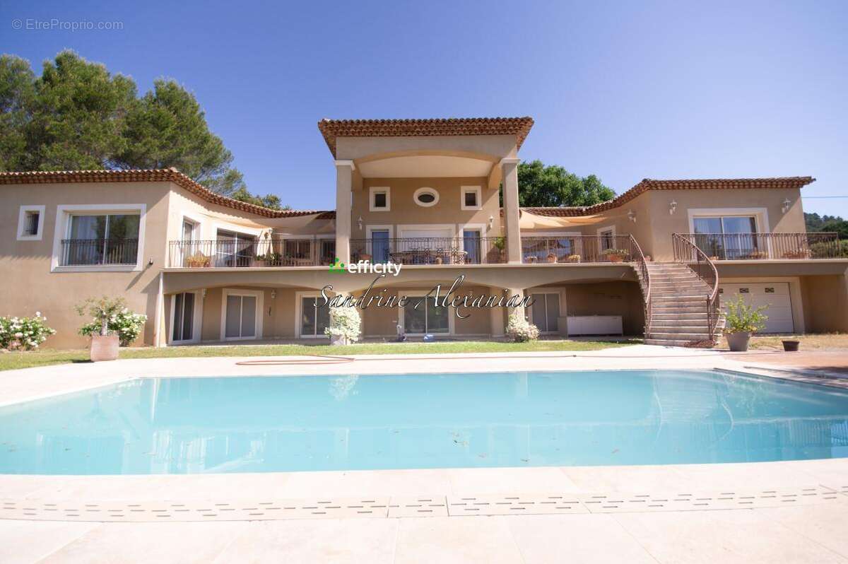Vente Maison 350 m² Le Val