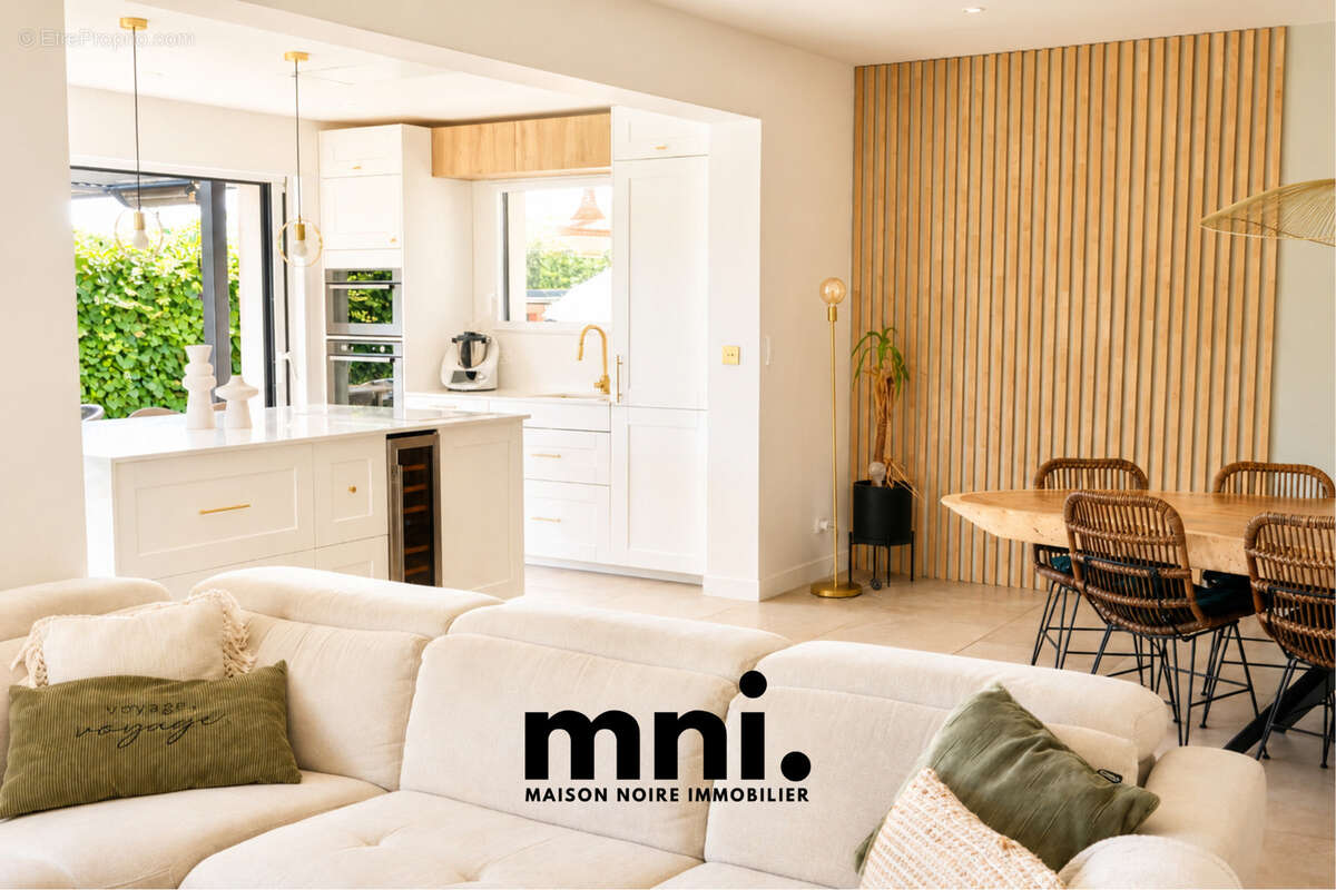 Vente Maison 152 m² Six-Fours-Les-Plages