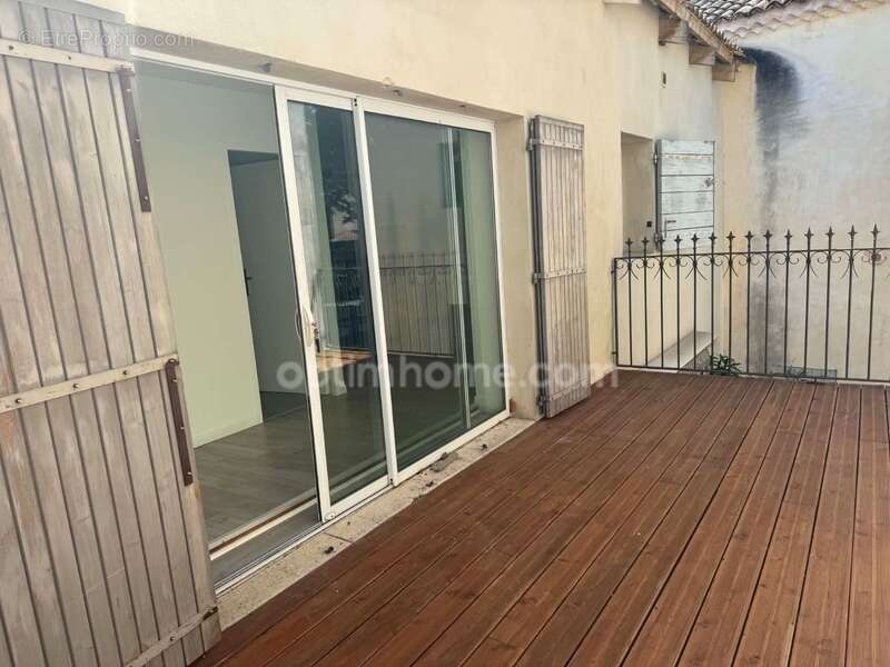 Vente Appartement 87 m² Saint-Remy-De-Provence