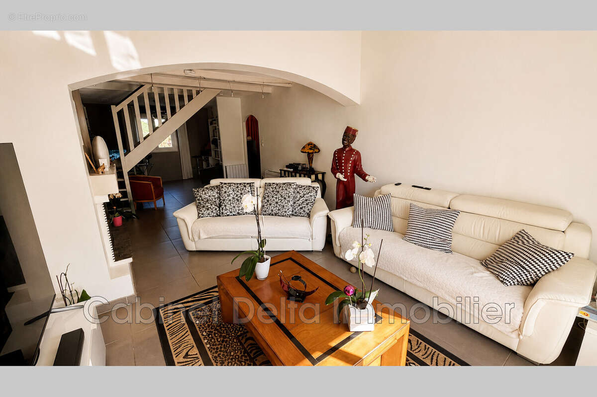 Vente Maison 117 m² Saint-Mandrier-Sur-Mer